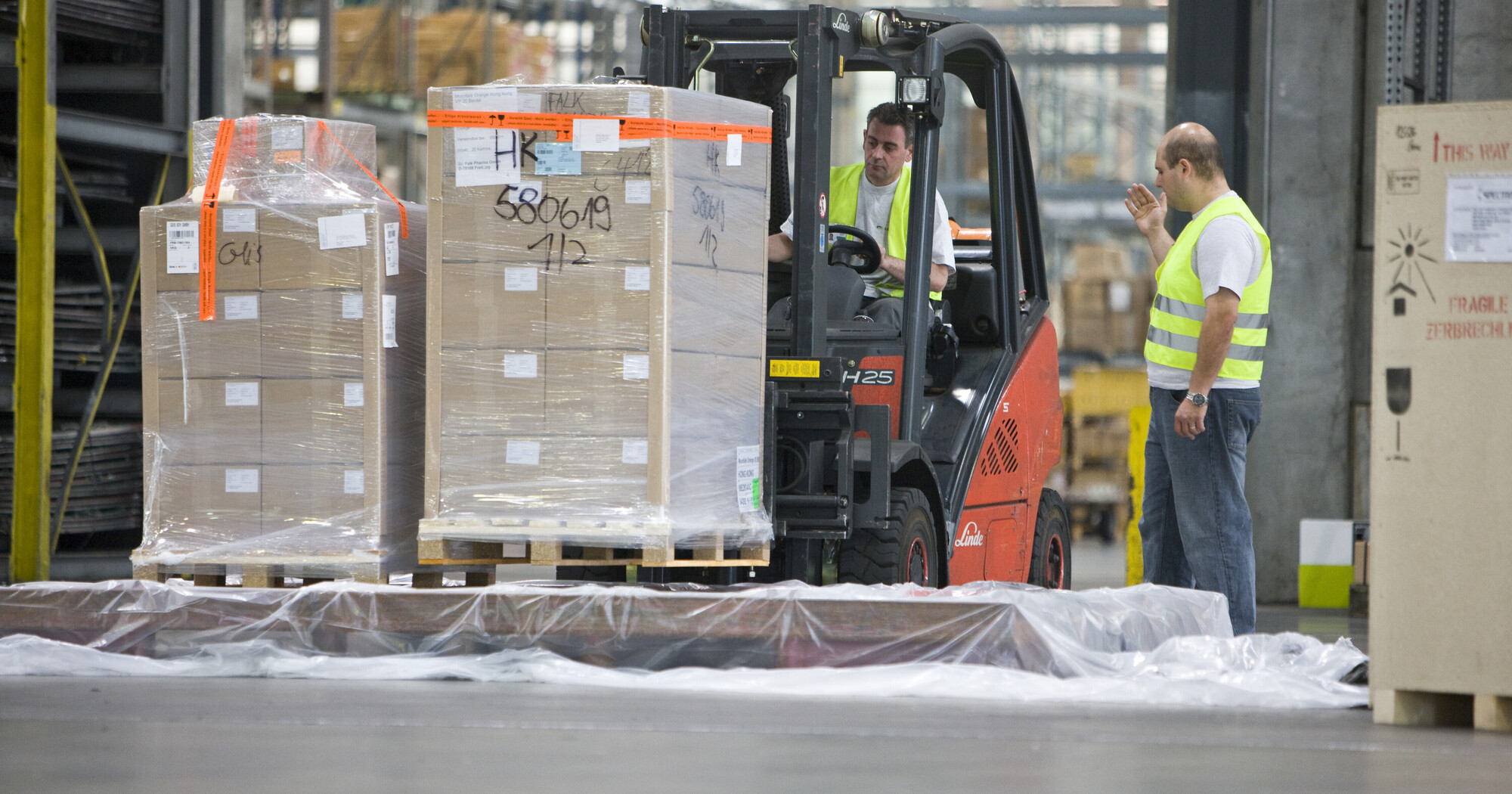 Electronics and High Tech | Logwin