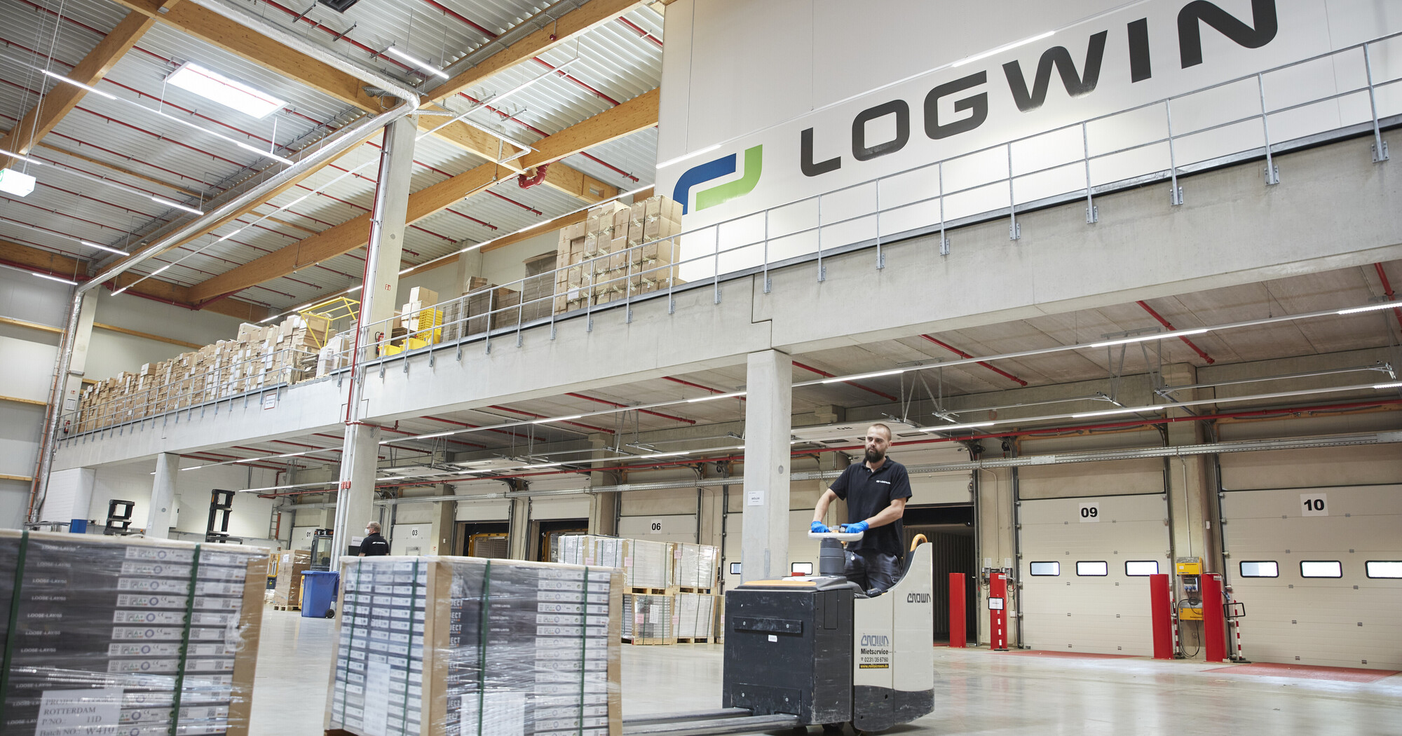 Warehousing | Logwin